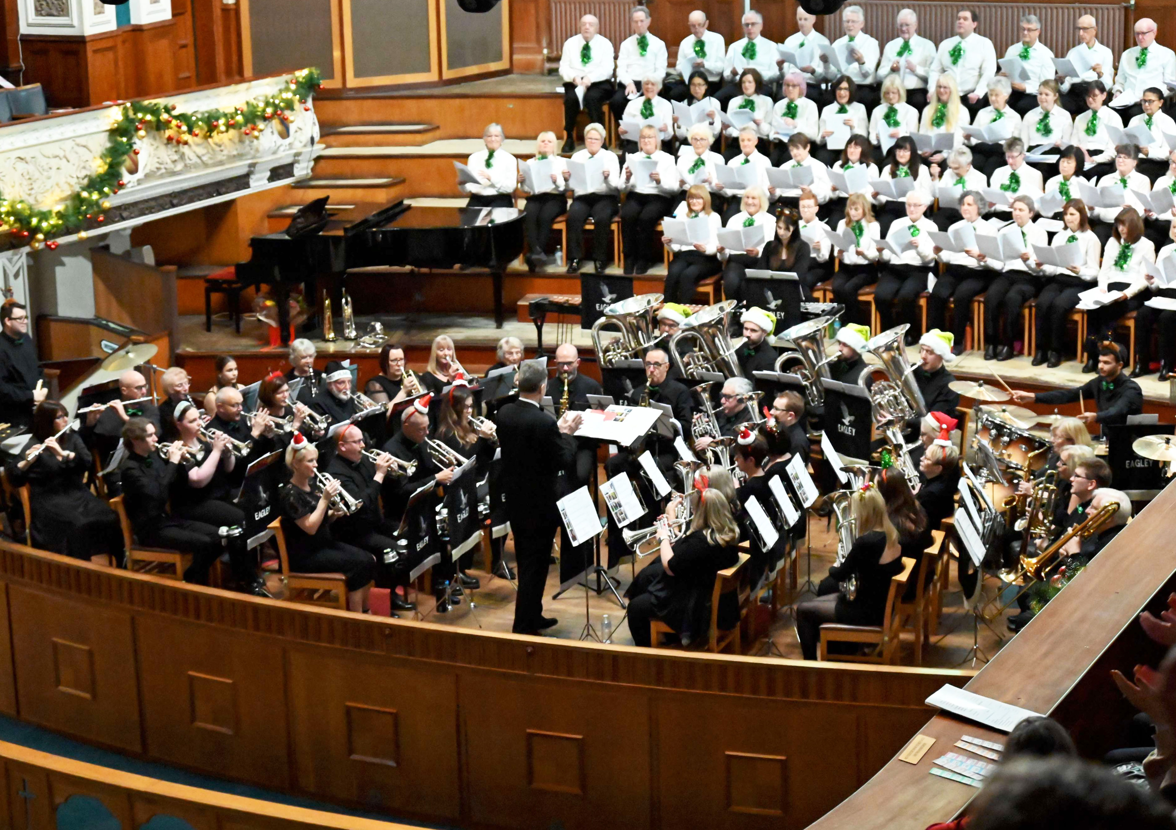 Packed Victoria Hall Christmas Concert! – EAGLEY BAND